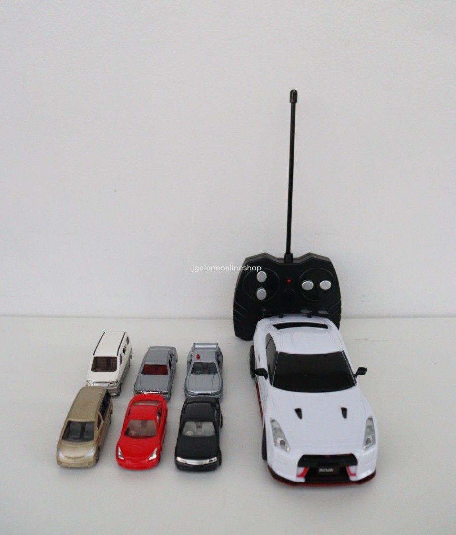 Tomica Diecast Tomica Building Parking Nismo Nissan GT-R Remote ...