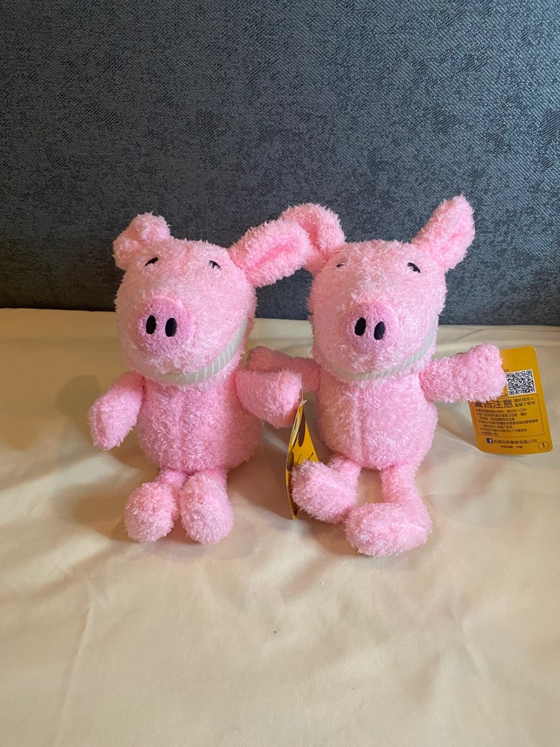 Toothy pig pink plush toy, Hobbies & Toys, Toys & Games on Carousell