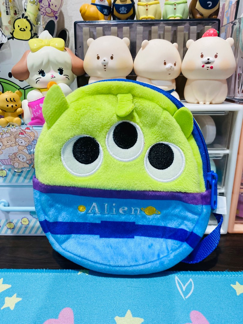 toy story three eyed alien bagpack purse, Women's Fashion, Activewear ...