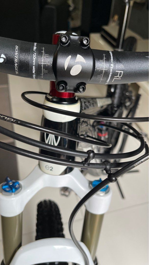 Trek Fuel Ex 8 29er Full Suspension Mountain Bike, Sports Equipment ...