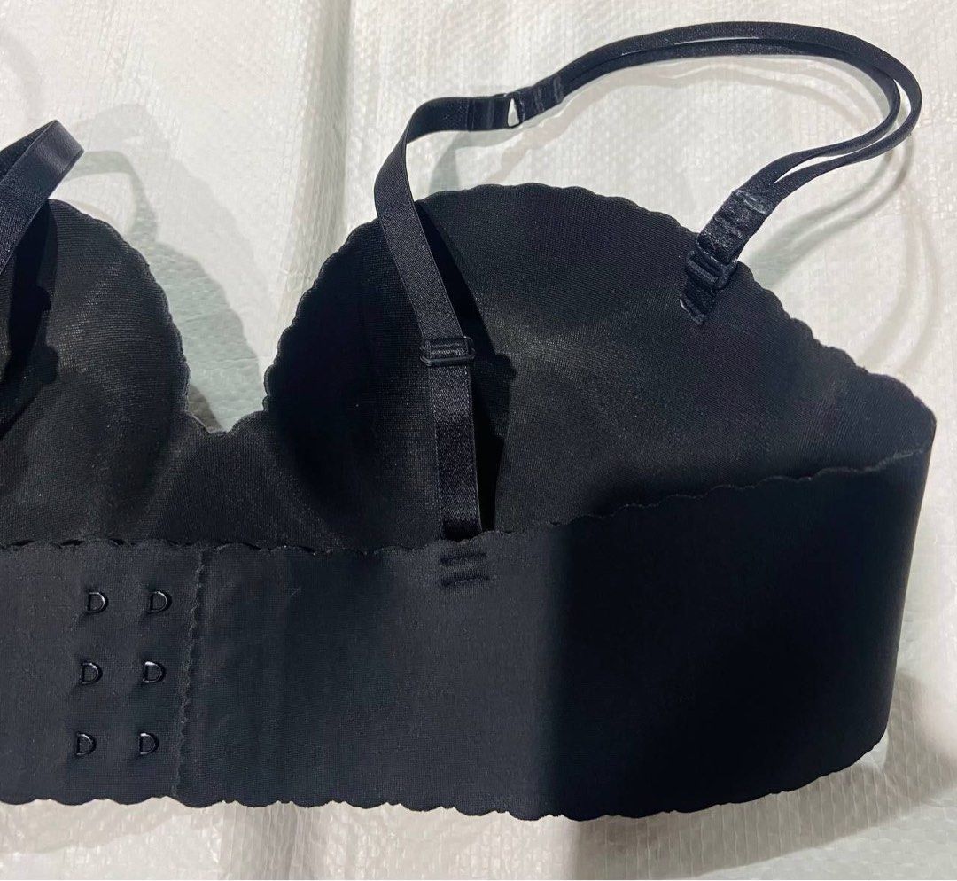Triumph bra black 36c new, Women's Fashion, New Undergarments ...