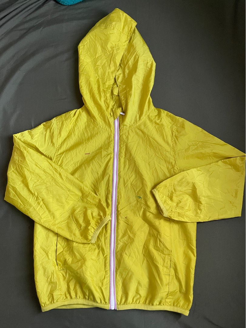 Uniqlo Kids Windbreaker, Babies & Kids, Babies & Kids Fashion on Carousell