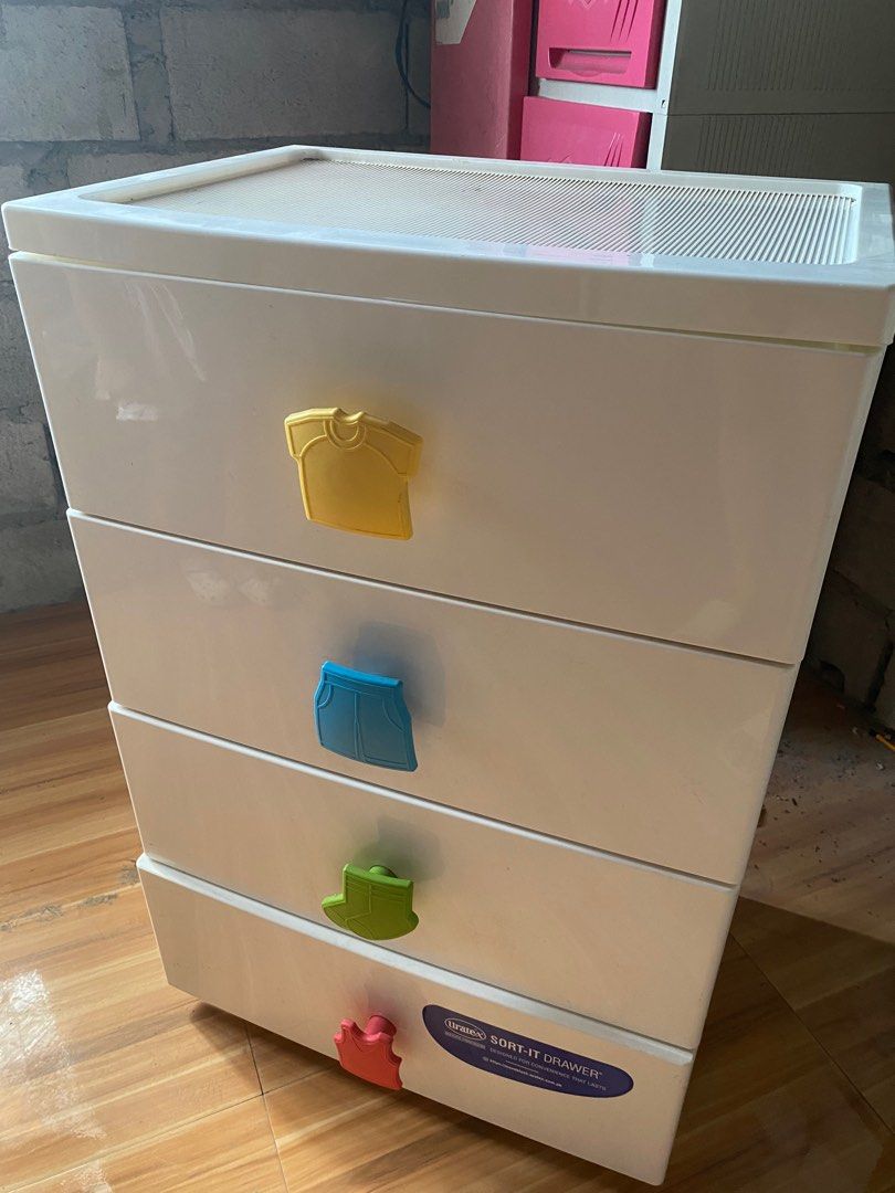 Uratex Drawer, Furniture & Home Living, Furniture, Shelves, Cabinets ...