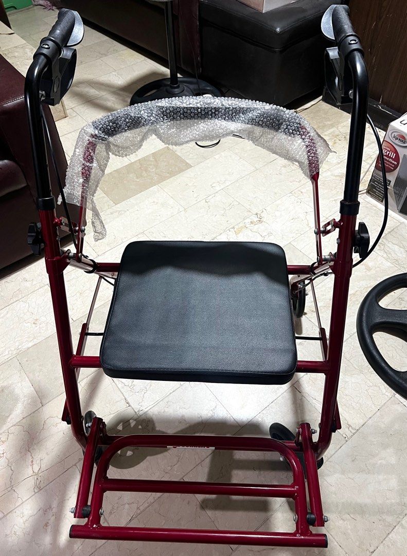 Walker Rollator with seat, footrest, and basket., Health & Nutrition ...