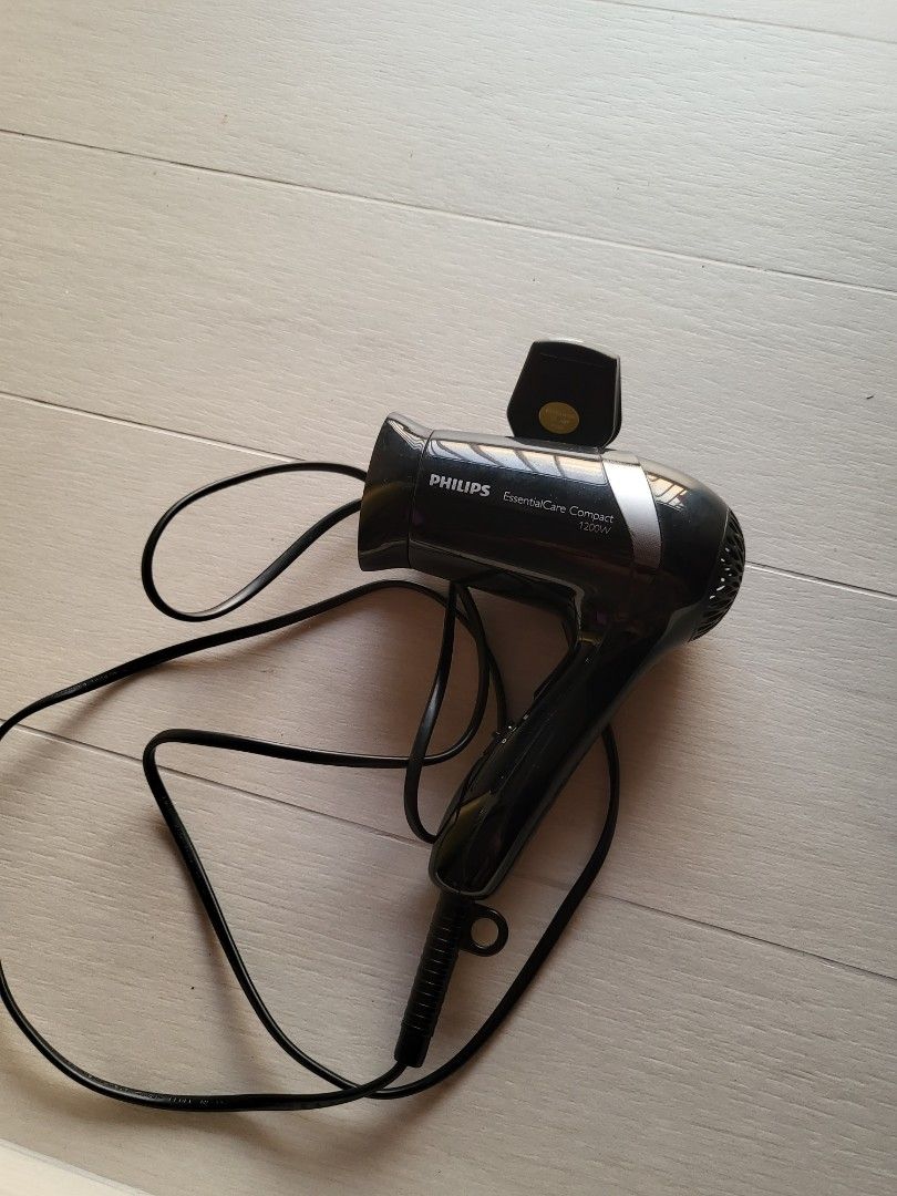 Used 1200W Philips Hair Dryer, Beauty & Personal Care, Hair on Carousell