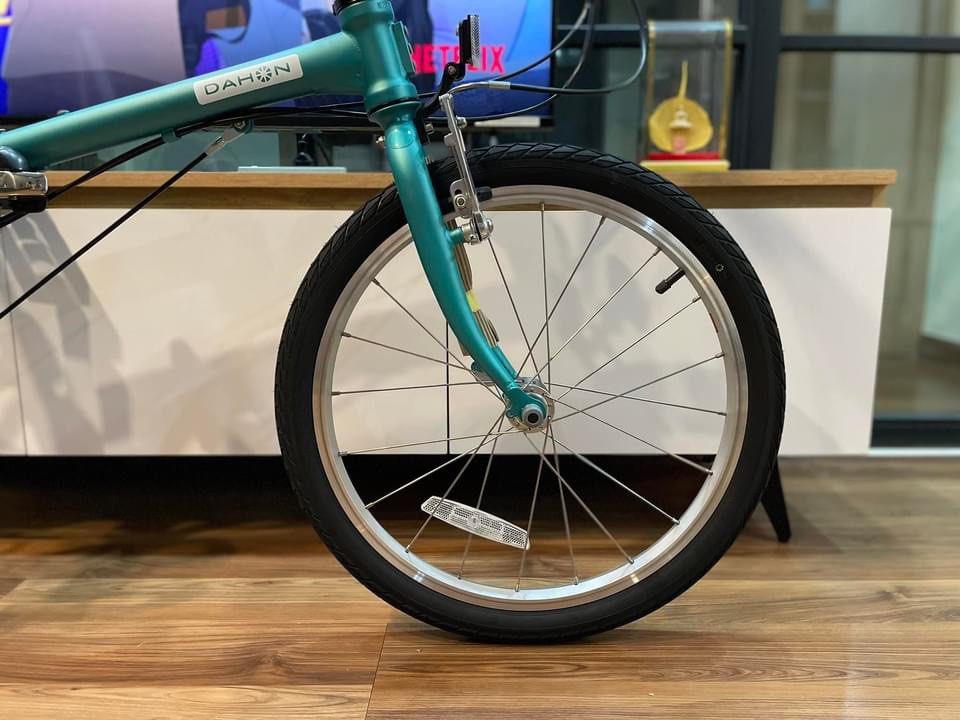 2023 外銷版 DAHON Boardwalk D8(HAC082) 8速復古系列20吋折叠車 送水架前後蛙燈叮叮, 運動產品, 單車及配件 ...