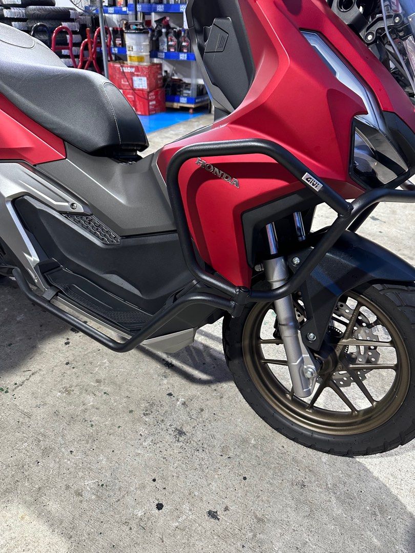 ADV160 GIVI CRASH BAR FAIRING GUARD HONDA, Motorcycles, Motorcycle ...