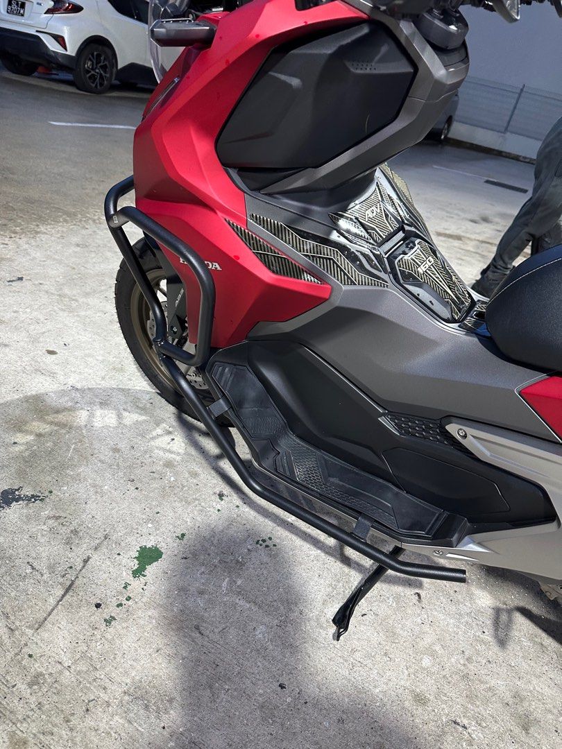 ADV160 GIVI CRASH BAR FAIRING GUARD HONDA, Motorcycles, Motorcycle ...