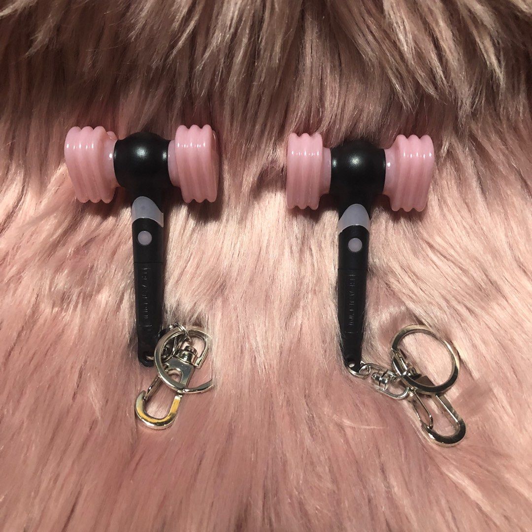 Blackpink Mini Light Stick Keyring Glow Stick, Hobbies & Toys ...