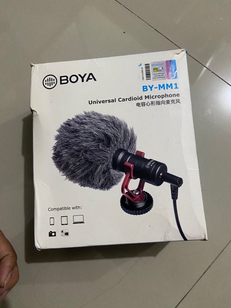 Boya Microphone / Boom Mic, Audio, Microphones on Carousell