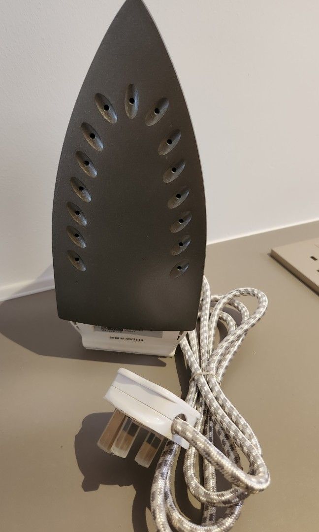 [Brand new/moving out sale] Morries non stick electric steam iron, TV ...