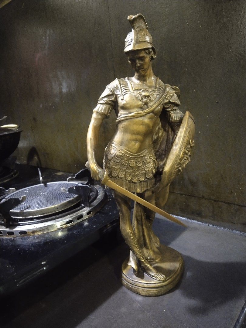 Brass knight and armor statue display, Hobbies & Toys, Memorabilia ...