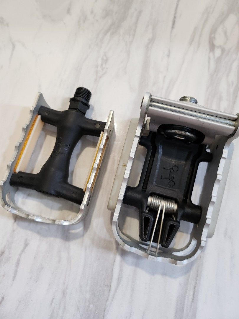 Brompton stock pedals, Sports Equipment, Bicycles & Parts, Parts ...