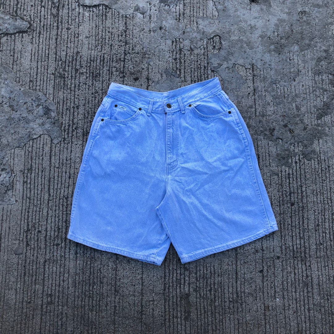 Chic Light Denim Jorts Size 30, Men's Fashion, Bottoms, Shorts on Carousell