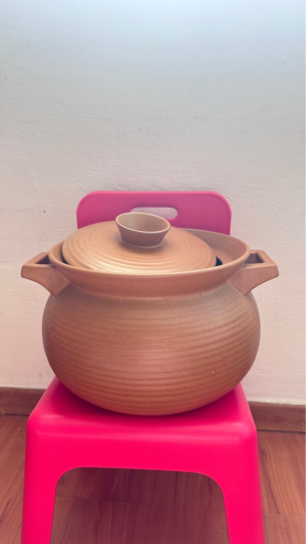 Claypot, Furniture & Home Living, Kitchenware & Tableware, Other Kitchenware & Tableware on ...