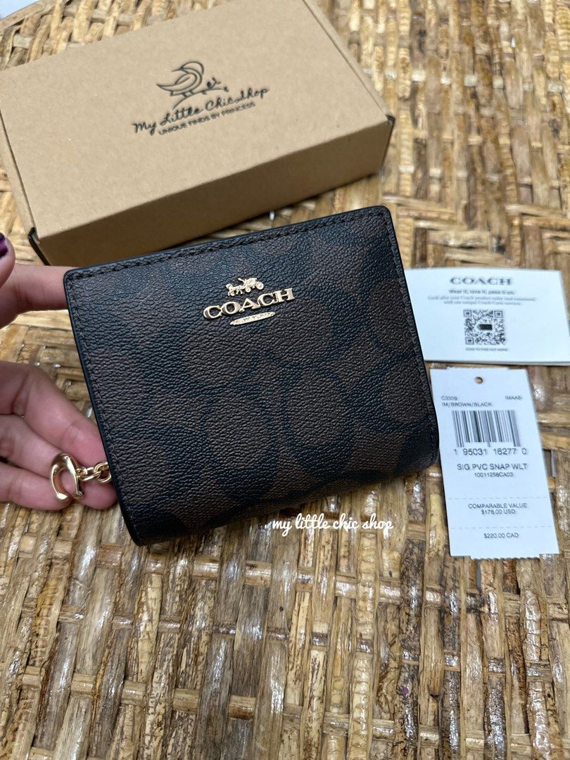coach snap wallet in signature canvas, Women's Fashion, Bags & Wallets ...
