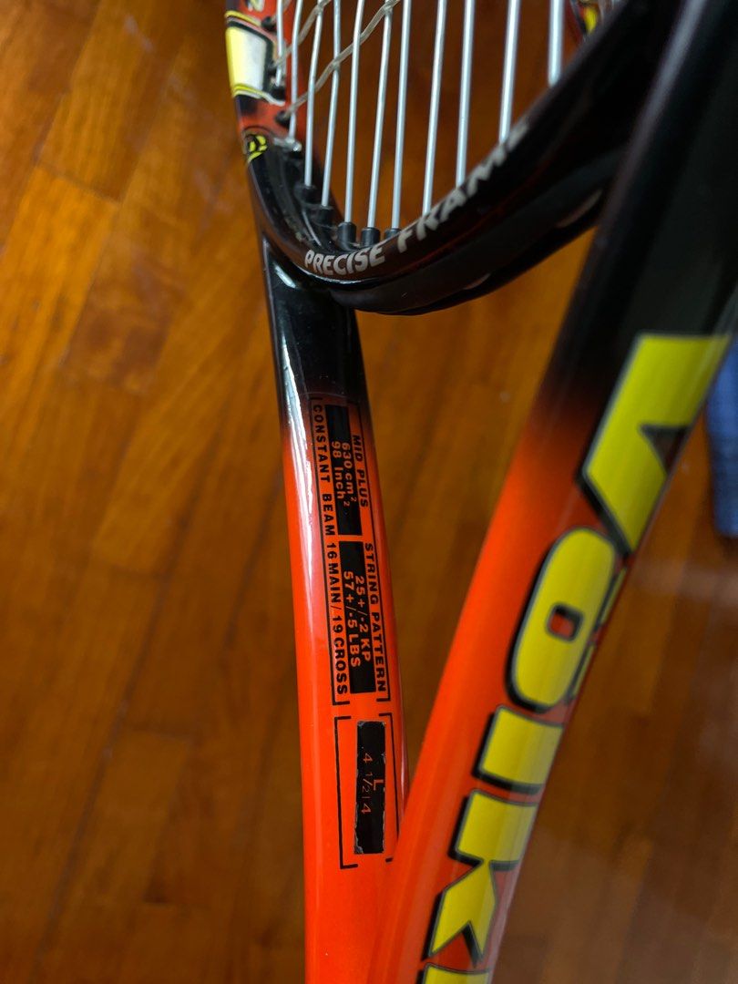 Voiki classic series C9, 運動產品, 運動與體育, 運動與體育 - 球拍和球類運動 - Carousell