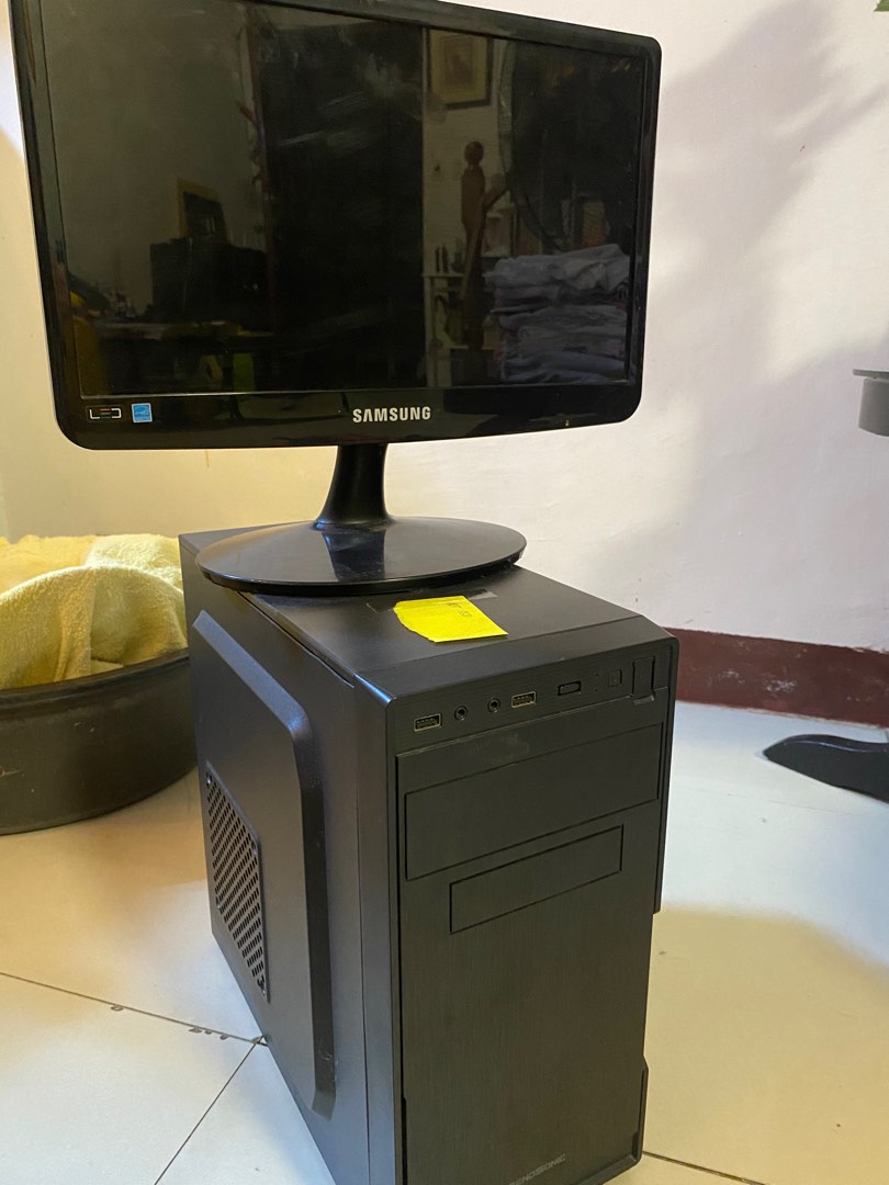Cpu with monitor, Computers & Tech, Desktops on Carousell