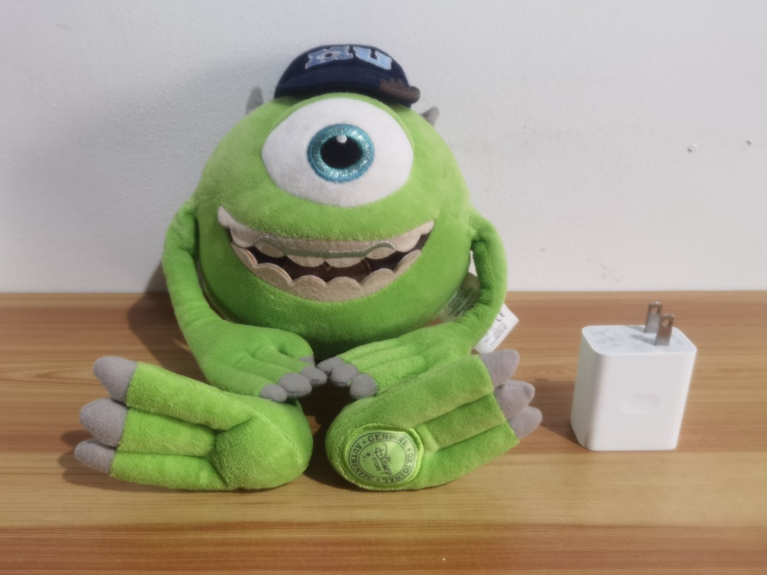 Disney Store - Monsters University - Mike Wazowski w/ Disney Patch ...