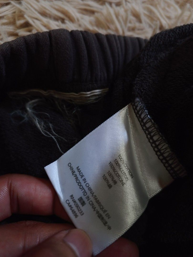 Essentials 1977 choco brown short, Men's Fashion, Bottoms, Shorts on ...