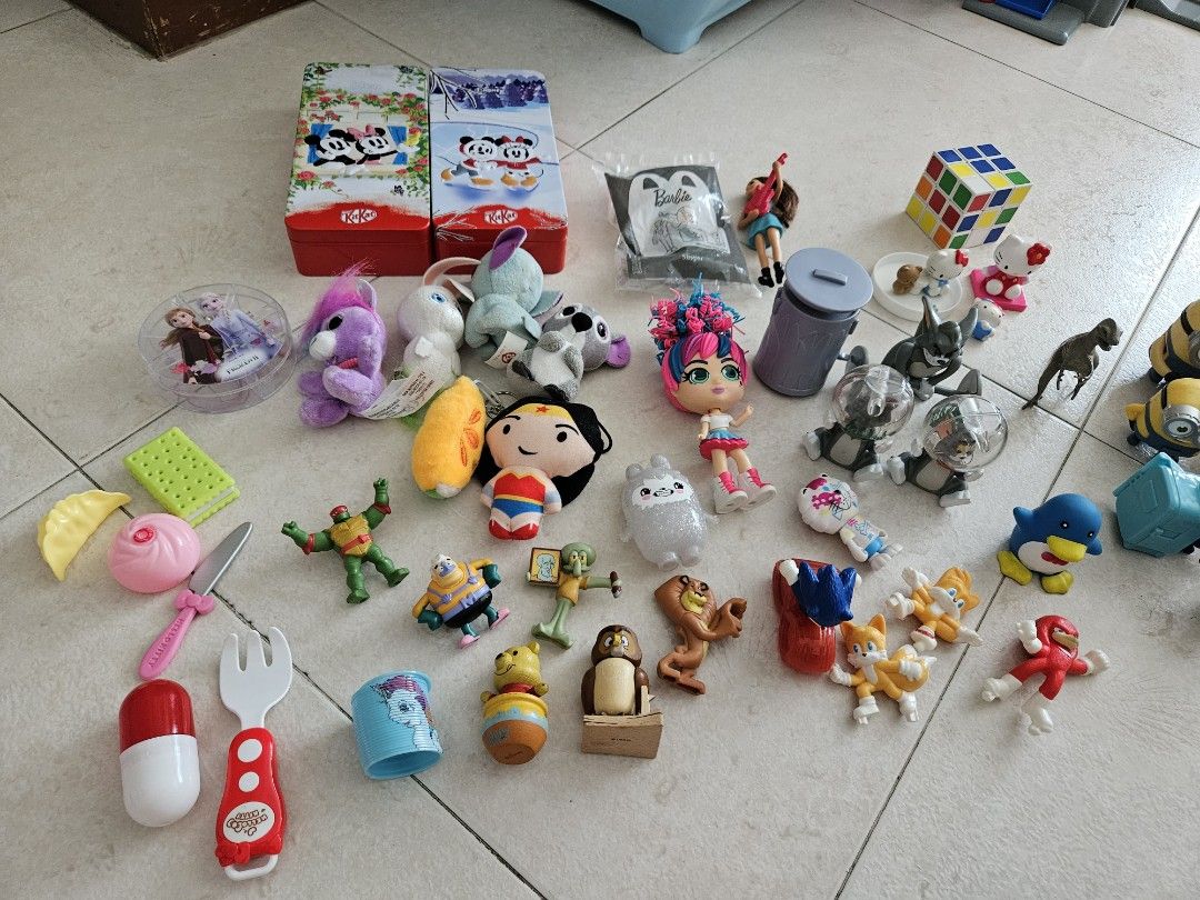 Free Random Toys, Hobbies & Toys, Toys & Games on Carousell