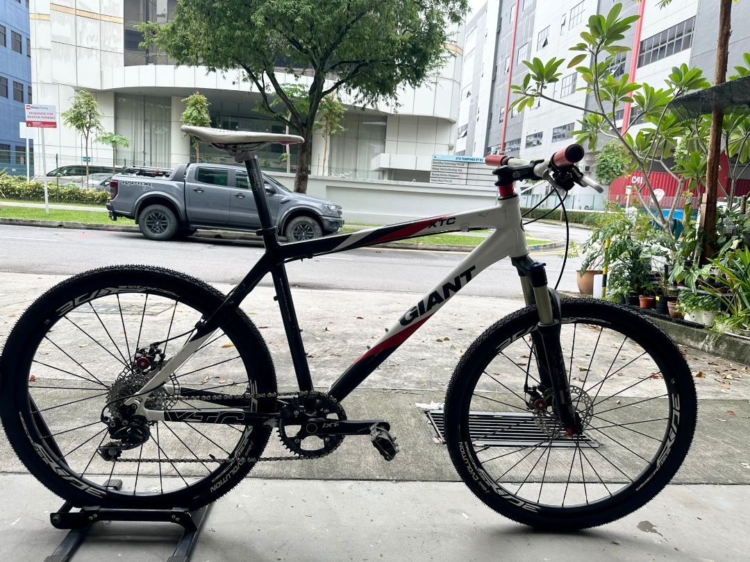 Giant XTC MTB 26 inch Hardtail 18Inch, Sports Equipment, Bicycles ...