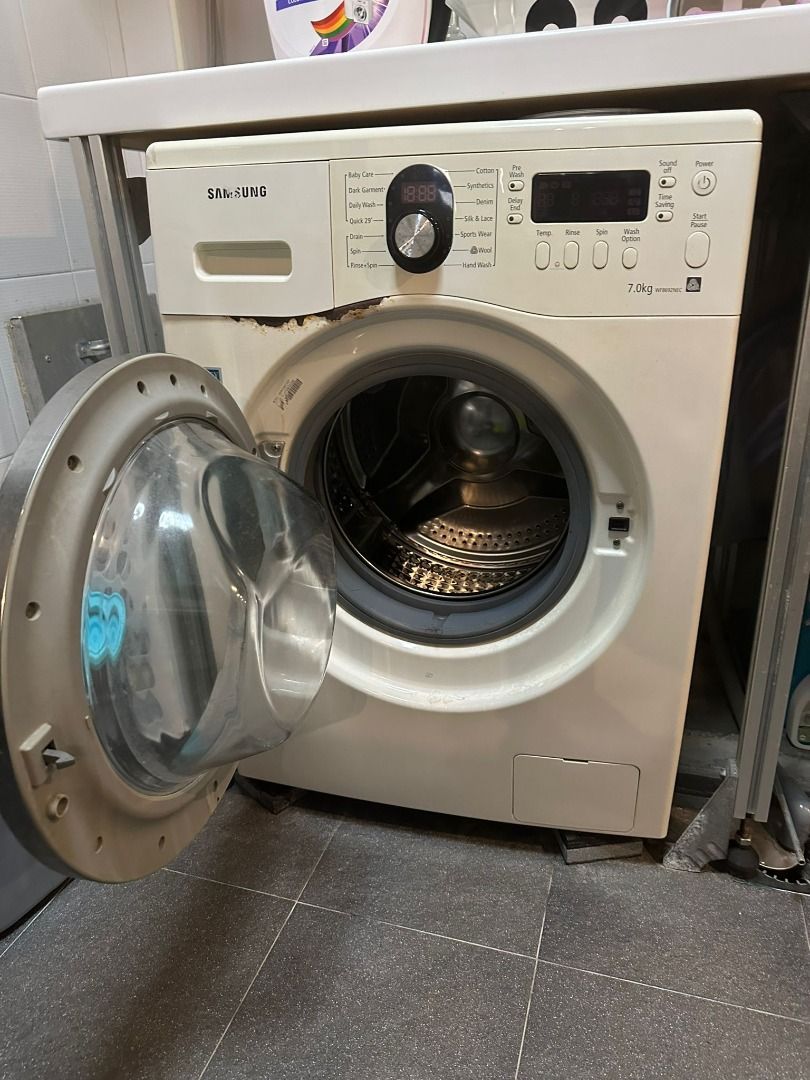Giving away Washing machine, TV & Home Appliances, Washing Machines and ...