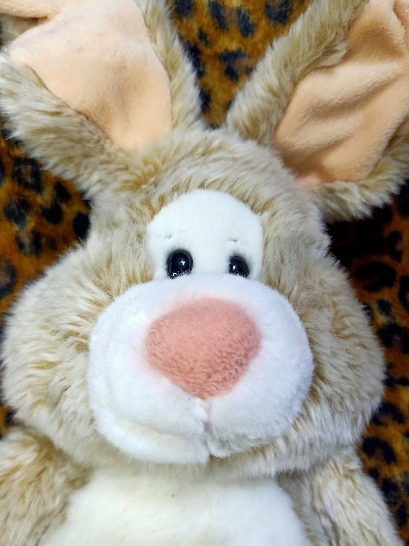 GUND BRAND BIG SIZE CARLYLE BUNNY / RABBIT PLUSH TOY, Hobbies & Toys ...
