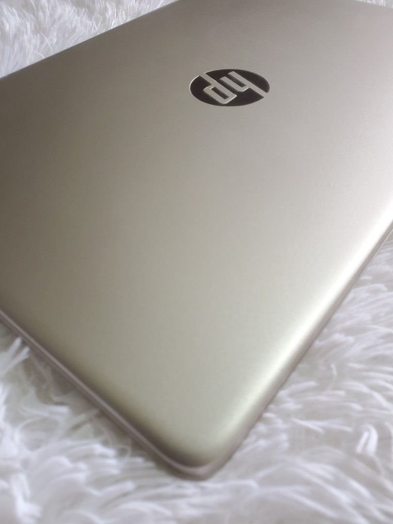 HP laptop Gold Edition w Box / Receipt No scratches, Computers & Tech ...