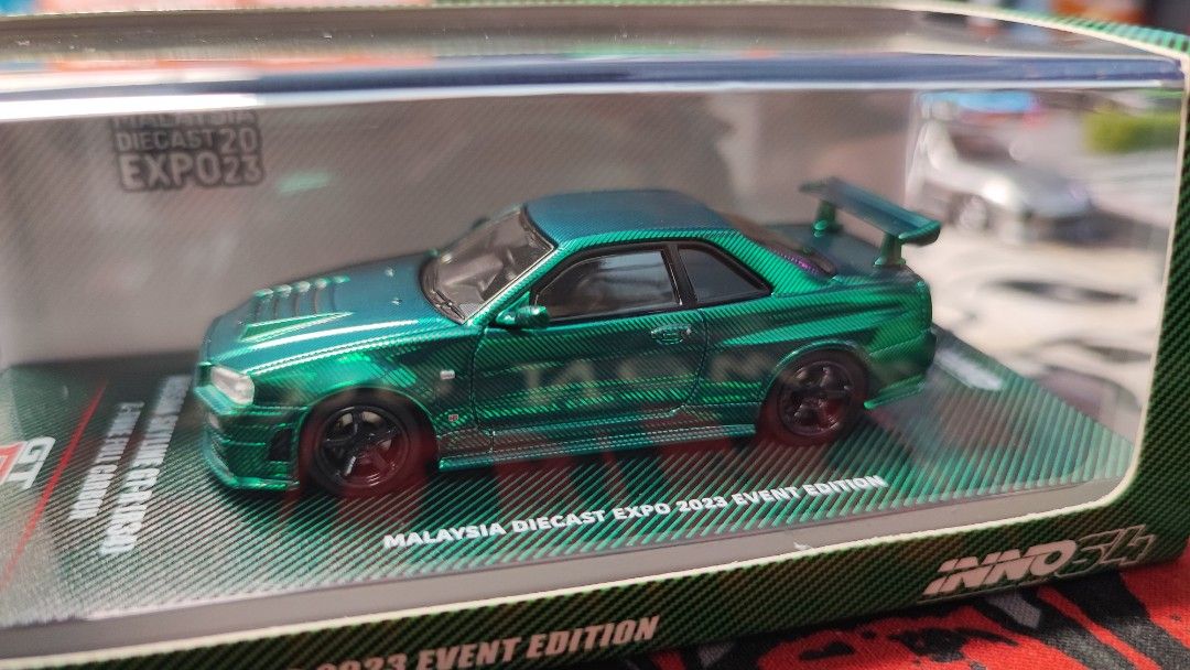 Inno64 GTR R34 Full Carbon 1/64 展示, 興趣及遊戲, 玩具 & 遊戲類 - Carousell