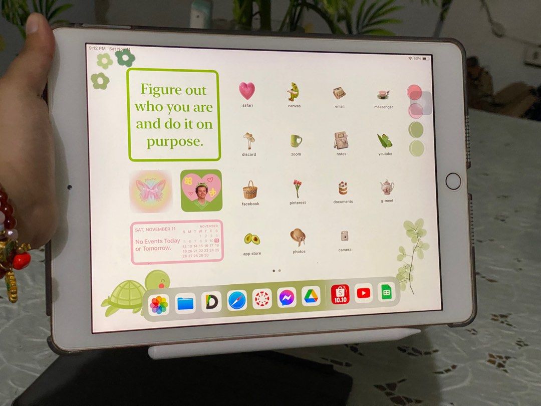 Ipad 7th generation (2019) Rose Gold 32GB Wifi with Apple Keyboard ...