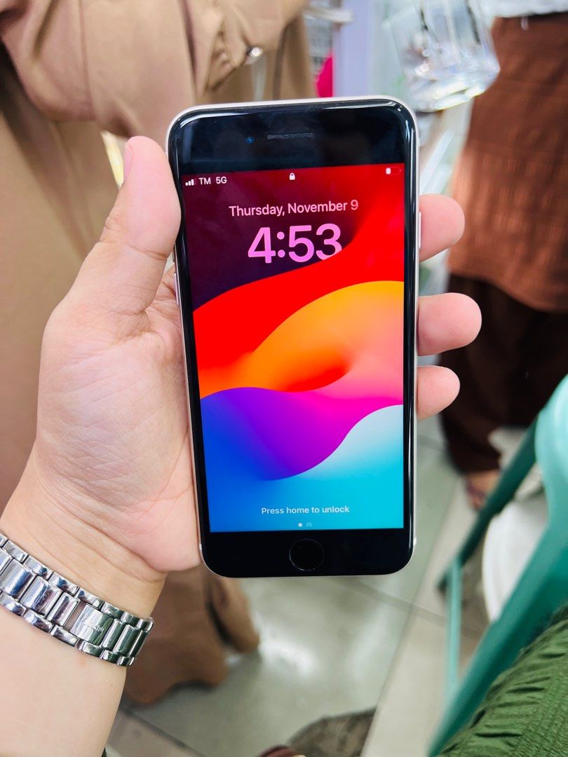 Iphone SE 2022 3rd generation, Mobile Phones & Gadgets, Mobile Phones ...