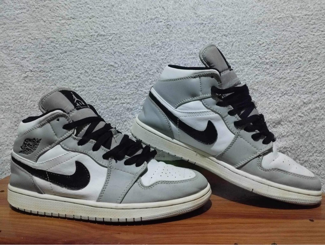 J1 Mid Light Smoke Grey, Men's Fashion, Footwear, Sneakers on Carousell