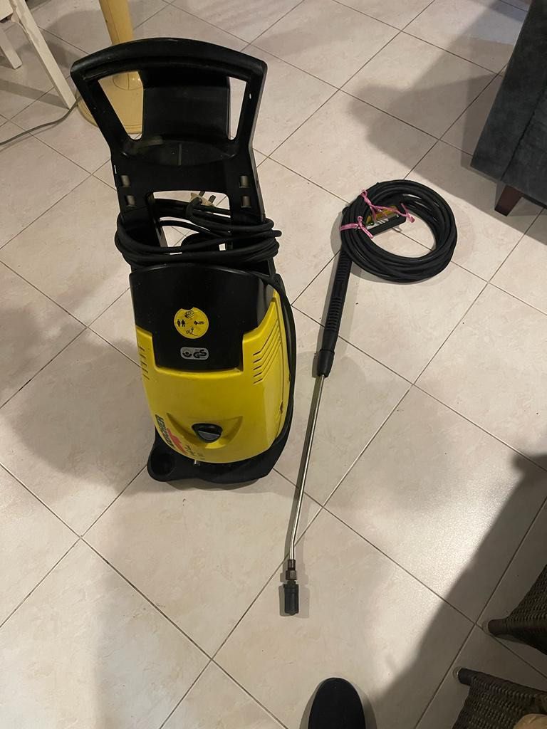 Karcher pressure washer hd 650, Furniture & Home Living, Cleaning ...