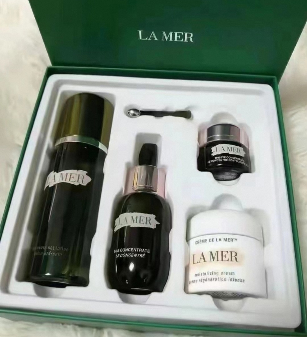 La mer skincare set, Beauty & Personal Care, Face, Face Care on Carousell