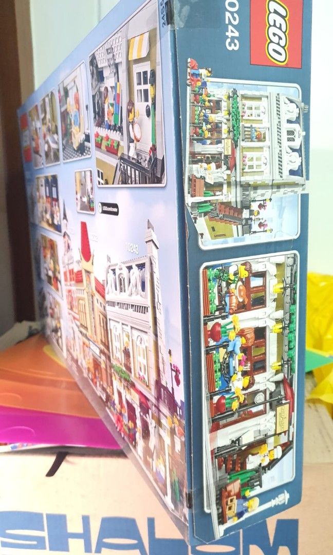 Lego Creator Expert 10243, Hobbies & Toys, Toys & Games on Carousell