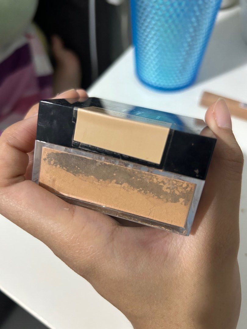 maybelline loose powder, Beauty & Personal Care, Face, Makeup on Carousell