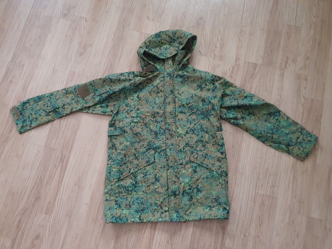 Military Gortex Jacket (SAF Raincoat), Men's Fashion, Coats, Jackets ...