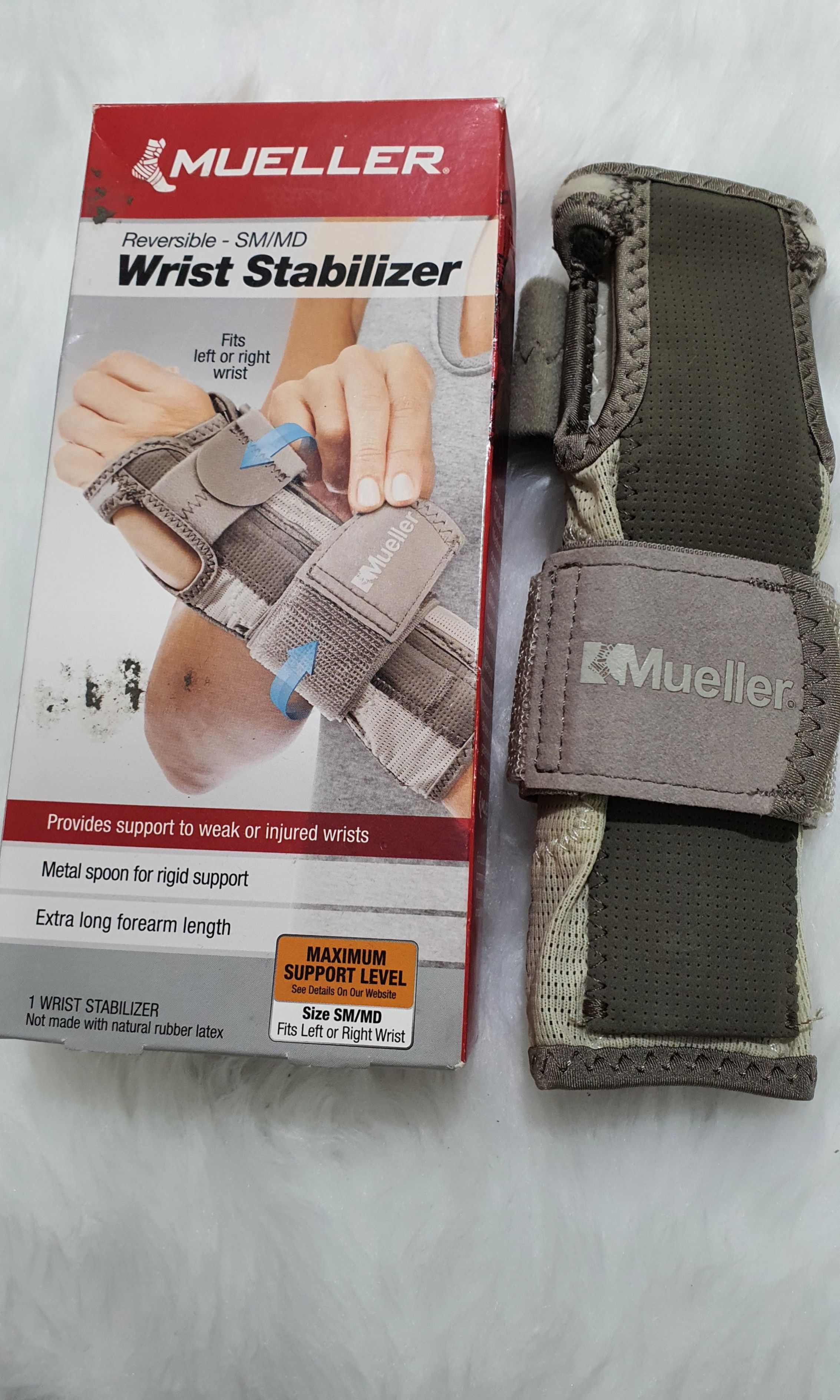 MUELLER wrist stabilizer, Health & Nutrition, Braces, Support ...