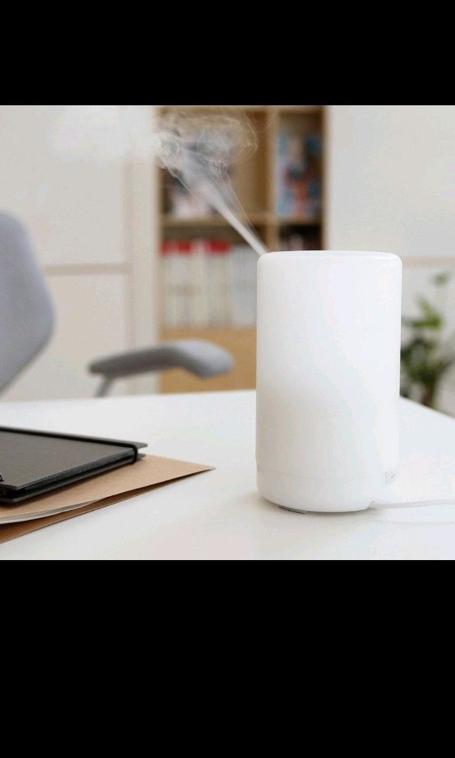 Muji humidifier diffuser with light and changing speed, Furniture ...