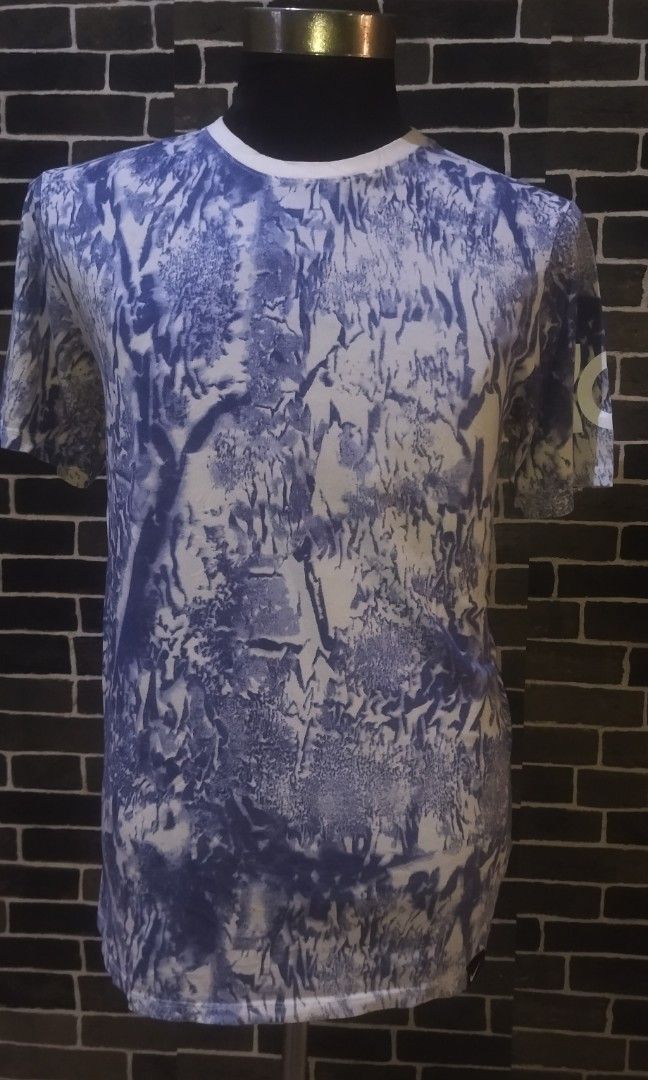 Nike dry fit design art, Men's Fashion, Tops & Sets, Tshirts & Polo ...