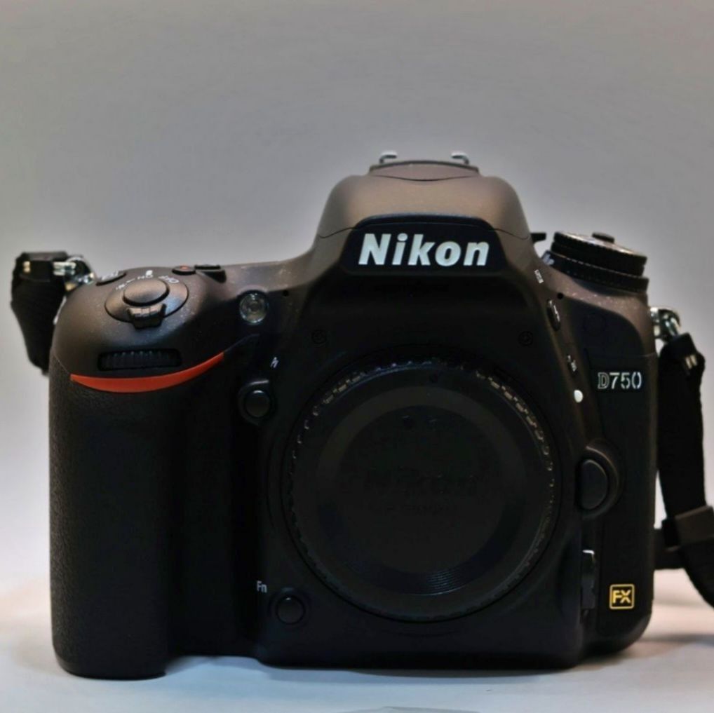 Nikon D750 FX Full Frame DSLR, Photography, Cameras on Carousell