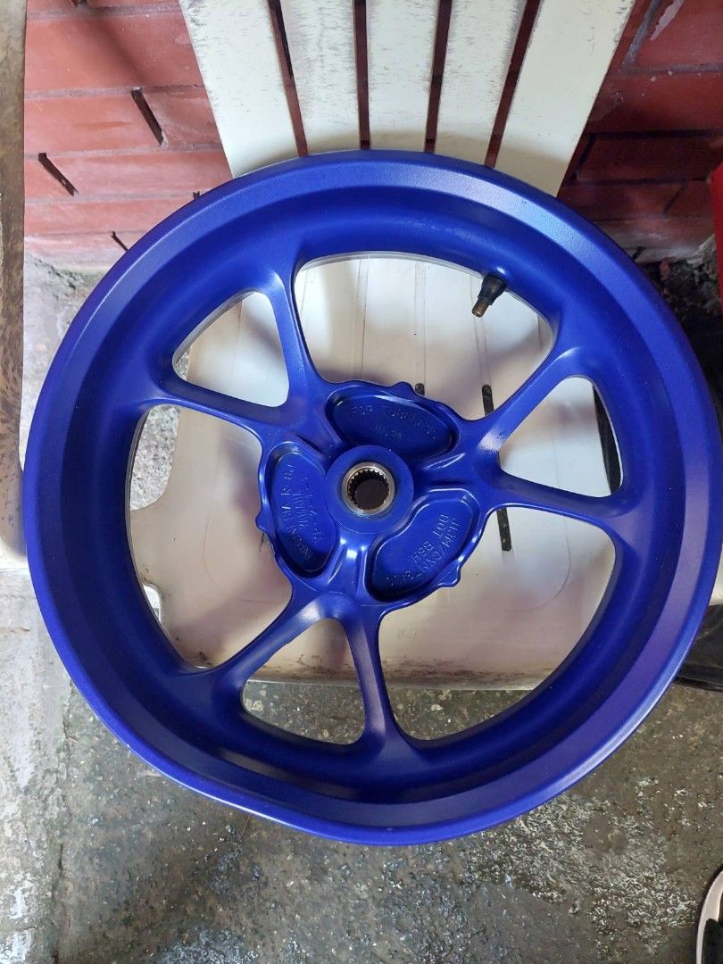 Nmax v2 Icon Gray Mags, Motorbikes, Motorbike Parts & Accessories ...