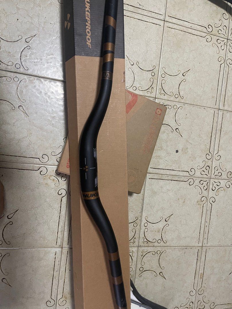 Nukeproof HzN riser Bar, Sports Equipment, Bicycles & Parts, Parts ...