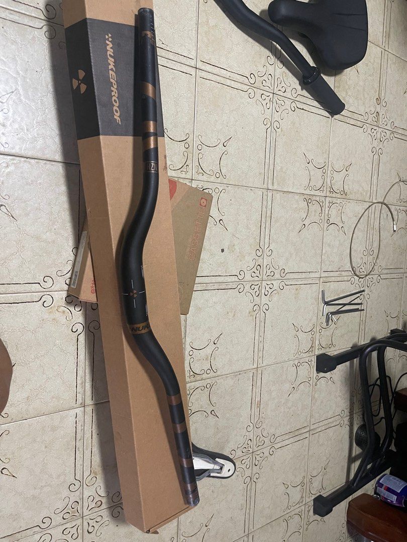 Nukeproof HzN riser Bar, Sports Equipment, Bicycles & Parts, Parts ...