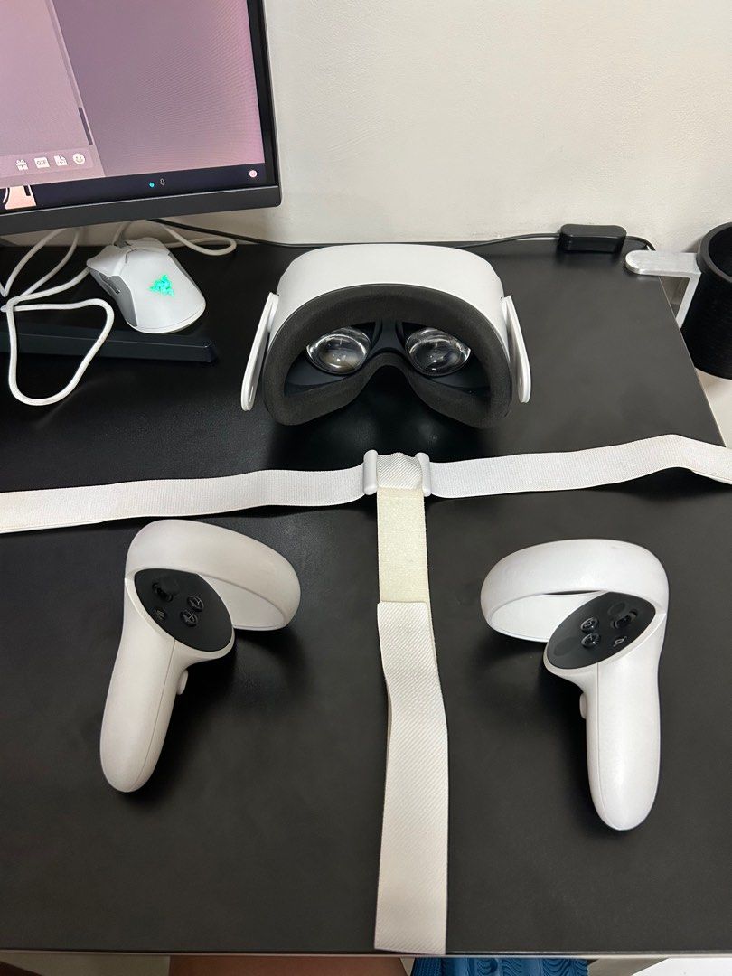 Oculus Quest 2 VR, Video Gaming, Video Game Consoles, Others on Carousell