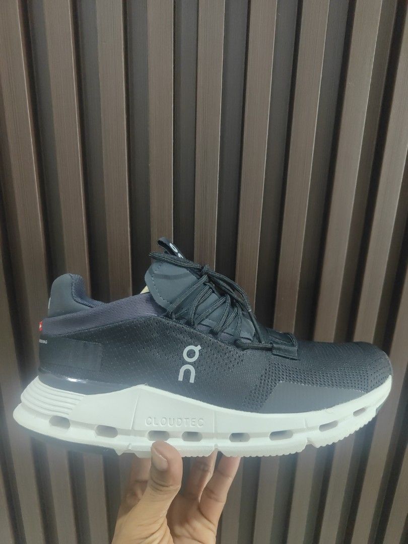 ON Cloudtec, Women's Fashion, Footwear, Sneakers on Carousell