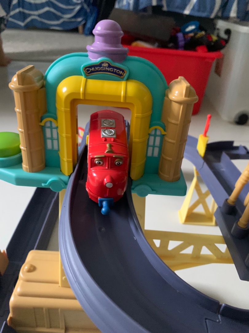 Original Chuggington Training Yard with Loop Playset, Hobbies & Toys ...