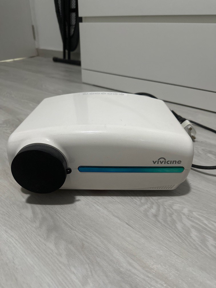 Projector Vivicine, TV & Home Appliances, TV & Entertainment ...