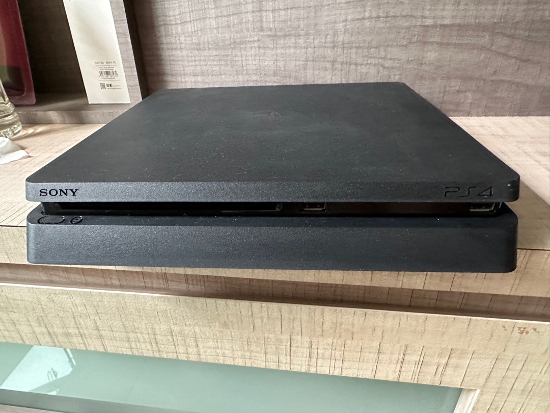 PS4 Slim 500 GB + controller and PS4, switch Games, Video Gaming, Video Game Consoles ...